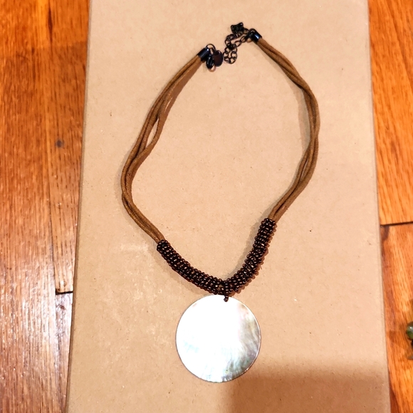 Lia Sophia | Jewelry | Lia Sophia Cloth Beaded Necklace W Pearl ...